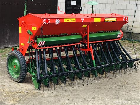 Poznaniak 3m Fotka Polskiego Siewnika 779208 Galeria Rolnicza Agrofoto