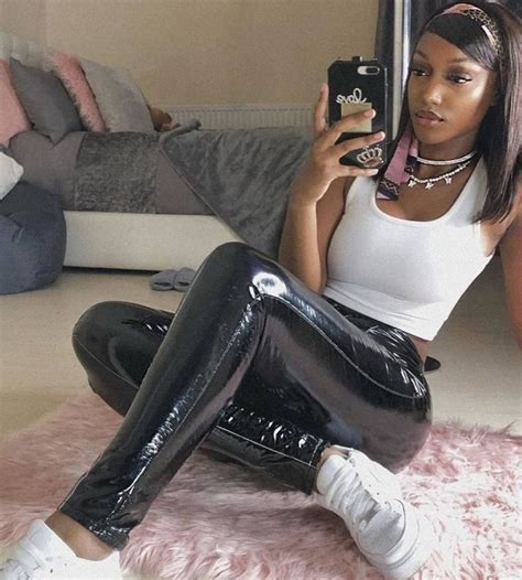 Pin Van Pin Freak Op Shiny Leggings In Broeken Leren Broeken Latex