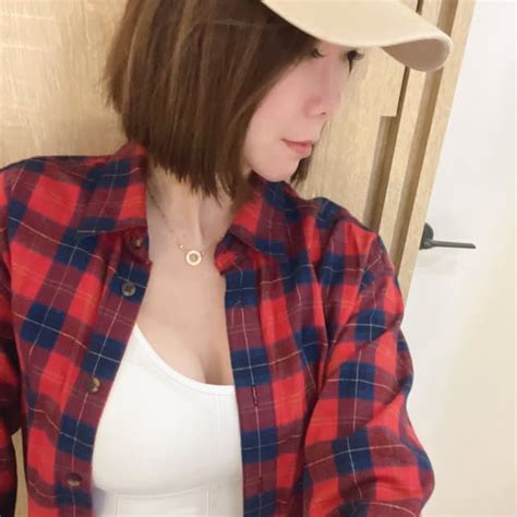 Lovely Ivy Hsu (@ivysky0115) • Threads, Say more