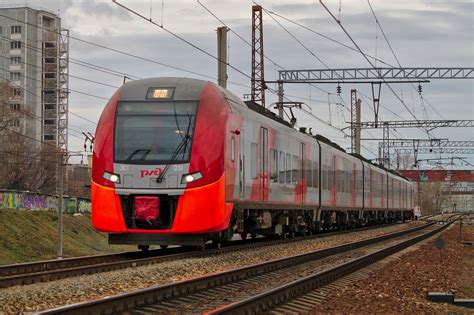 File:ЭС1-031, станция Москва-Рижская.jpg - Wikimedia Commons