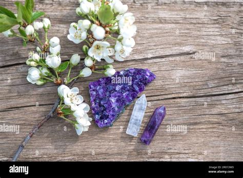 Crystals Magic Healing Gemstone Mineral For Meditation Crystal Ritual