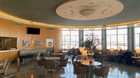 DCA Airport Lounges Review Of Priority Pass Lounge Access