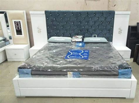 Designer Double Bed At Rs 40000 In Mathura Id 2851917894088