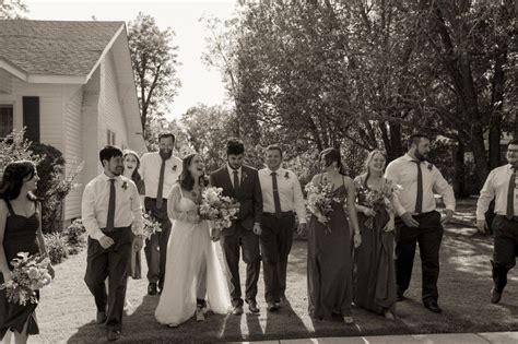 Intimate Summer Garden Wedding Nashville Documentary Wedding Elopement Photographer