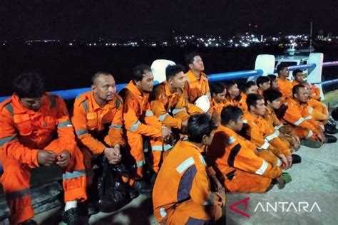 Kapal Tanker Angkut CPO Tenggelam Di Laut Arafura 18 ABK Selamat