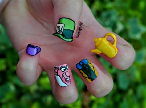35 Fabulous Collection Of Nail Art Examples Naldz Graphics