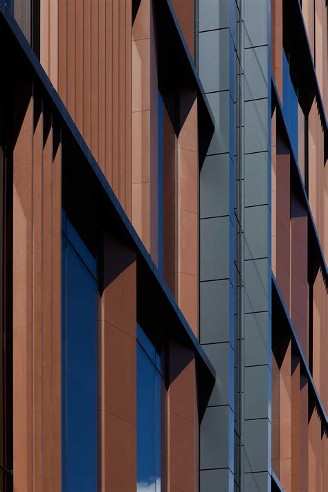 A Marvel Of Energy Efficient Architecture Eboss