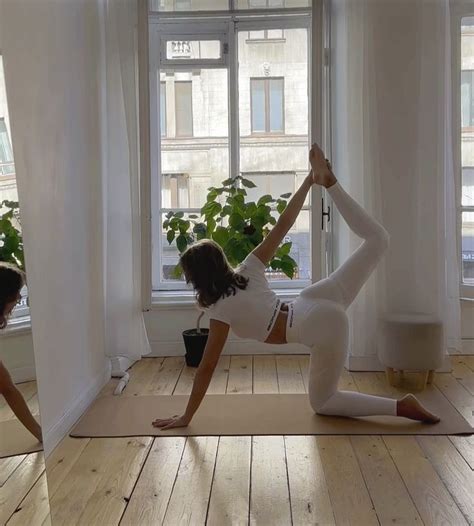 Pin Von Se Mova Mulher Auf Fit Girl Gesunder Lebensstil Joga
