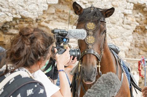 Le JT de France 2 en tournage au château de Talmont Saint Hilaire