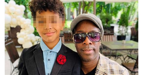 Алфредо Торес трепери над наследника си