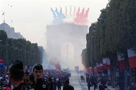 ФОТО “Алтан дагина“ цомын эзэн Францын шигшээ баг эх орондоо ирлээ