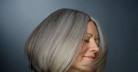 Grey Blending So Funktioniert Der Frisuren Trend Für Graue Haare
