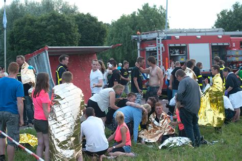 Wéér Ongeluk Met Platte Kar Feest Erop Mág Niet Eens En Toch Klimmen