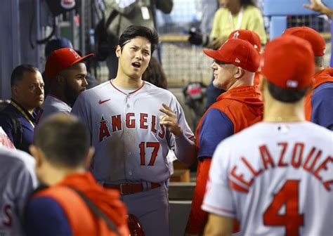 Ohtani Shohei On Twitter Shohei Ohtani Post Game He Giving Out The Talk Https T