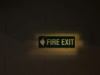 A Guide To Emergency And Exit Lighting Commercial Properties Starbeam Lighting