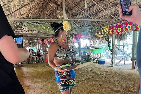 2025 Pueblo Indio Embera En El Río Chagres