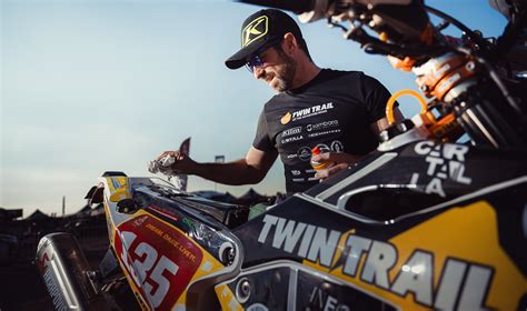 Luto En El Rally Dakar El Piloto Español Carles Falcón Falleció A Los