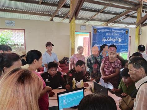 ပုသိမ်မြို့တွင် အသက် ၁၆ နှစ်နှင့်အထက် နိုင်ငံသားမှတ်ပုံတင်မရှိသေးသူများအား “ပန်းခင်း”စီမံချက