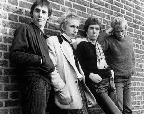 La Carta Que Confirma Que Al Primer Bajista De Los Sex Pistols Lo Echaron Por Ser Fan De Los