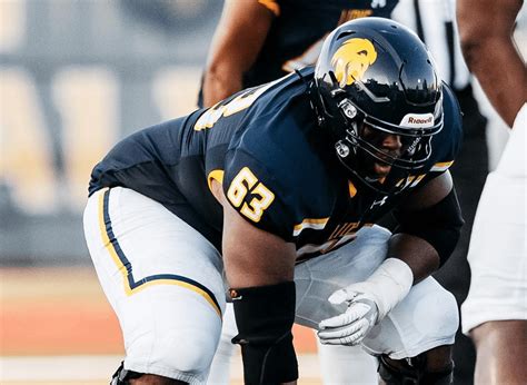 Meet 2023 Nfl Prospect Solomon Ndukwe Og Texas Aandm Commerce