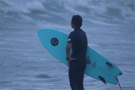 仲間とのサーフィンは楽しい Kaisers Surf