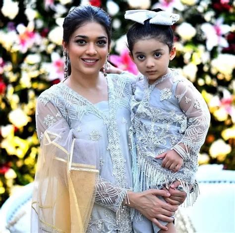 25 Coolest Matching Outfits For Pakistani Mother Daughter