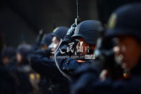 江苏武警文艺汇演促进军事文化建设 人民图片网