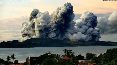 Publiko Walang Dapat Ikabahala Sa Phreatomagmatic Eruption Ng Bulkang