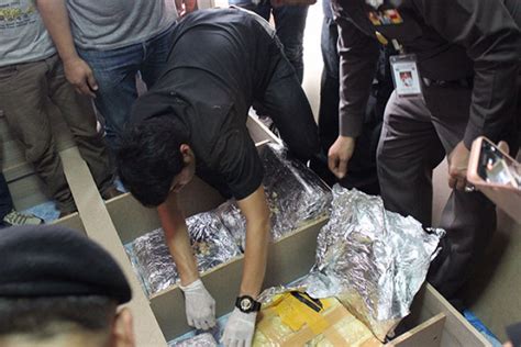 Bangkok Post Two Arrested With A Million Meth Pills