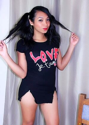 Tiaratiramisuofficial Tiaratiramisuofficial Model Pornopics Shemale