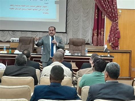 العمل سلامتك تهمنا لنشر ثقافة السلامة والصحة المهنية بشركات أسوان
