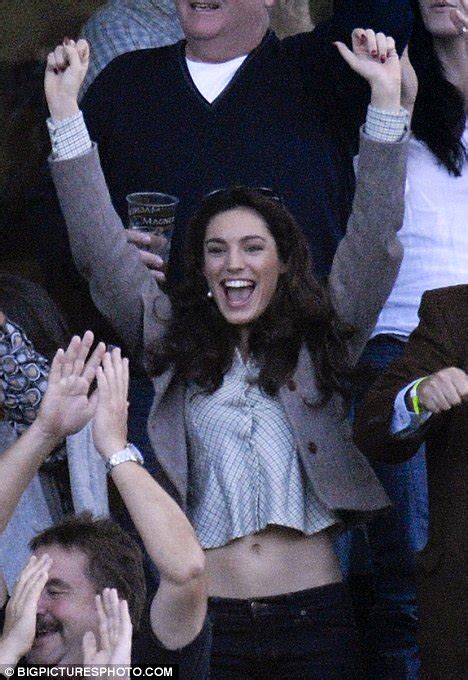Best Celebrity Killer Abs Go Public Belly Inc Celebrity News