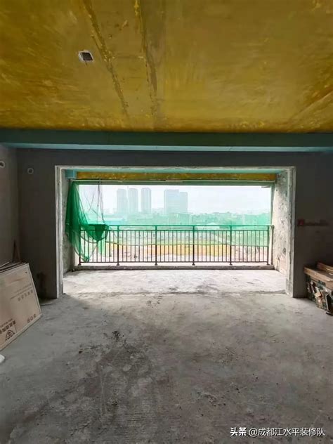 成都装修工地朗基香樾府，客厅吊顶施工现场 装修日志 成都江水平装修队