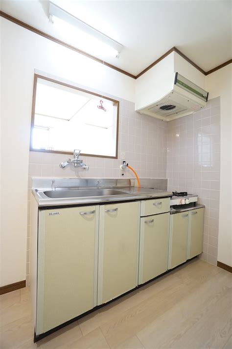 メゾンフルール 301 アパート｜居住用の物件情報 鹿児島市・姶良市の賃貸マンション・アパート情報は有限会社マルトクエステートへ！