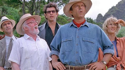 3 Jurassic Park Plot Holes That Still Drive Us Crazy