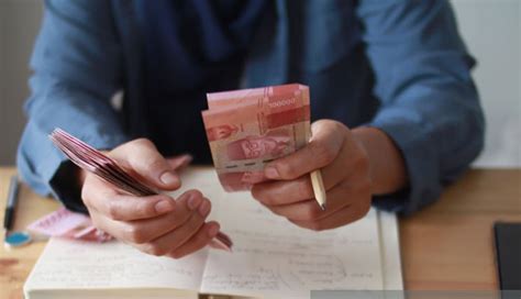 NUSABALI Pertumbuhan Kredit Perbankan Melambat