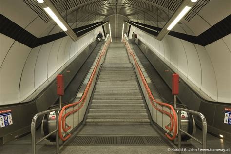 Wien U Bahn Linie U3 03630204 