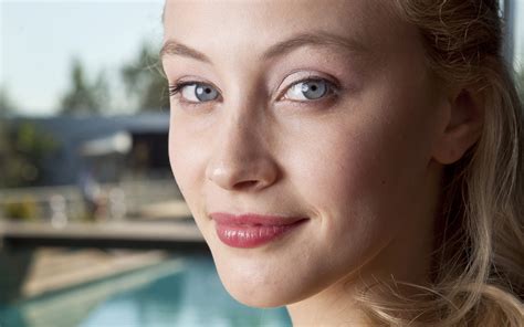 Model Sarah Gadon Women Hd Wallpaper Rare Gallery