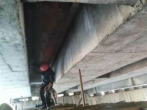 沅江市政打响百日攻坚战 消除道路桥梁“病害”