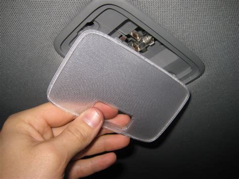 Hyundai Accent Dome Light Bulb Replacement Guide