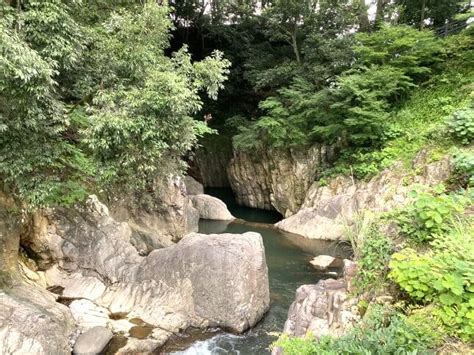 東温市雨乞いの行場で知られる雨滝の景色と河之内さんぽ ひめっこ日和