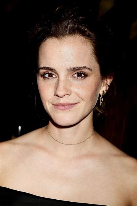 Emma Watson Gives You 60 Seconds To Cum For Her As She Looks At You Like This In Her Beautiful