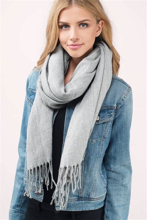 Women S Scarves Pretty Infinity Scarf Black Winter Scarf Tobi