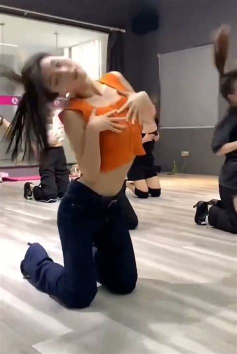 青春的颜色好看 Youtube