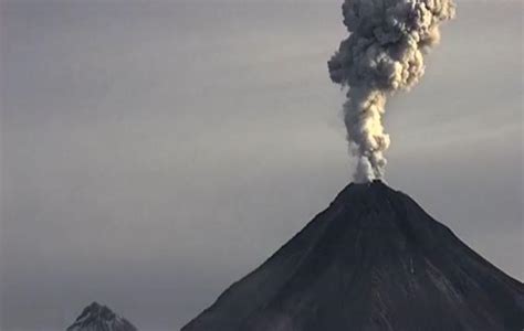 Volcán De Fuego Hace Erupción En Guatemala La Nueva Radio Ya