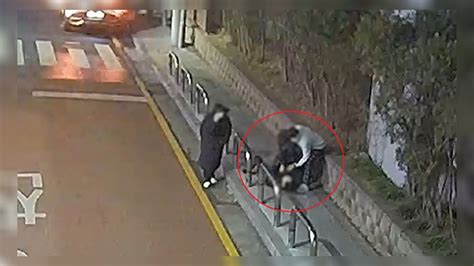 택시기사 폭행하던 취객 제압한 편의점 알바생…당연한 일