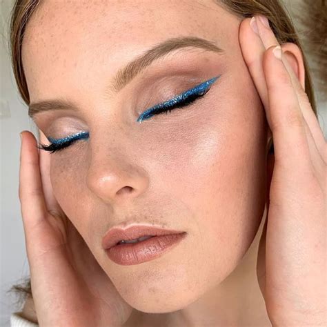 Consejos Para Usar Maquillaje Con Glitter Durante El Día Revista Kena