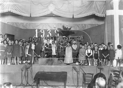 ΧΡΙΣΤΟΥΓΕΝΝΙΑΤΙΚΗ ΣΧΟΛΙΚΗ ΕΟΡΤΗ Archive Ert Gr