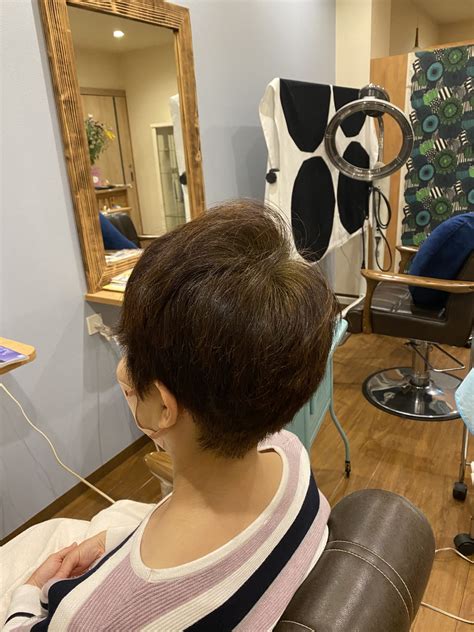 くせは強くなかった 大人女性のための「くせ毛専門」美容室 京都 丸太町 はある