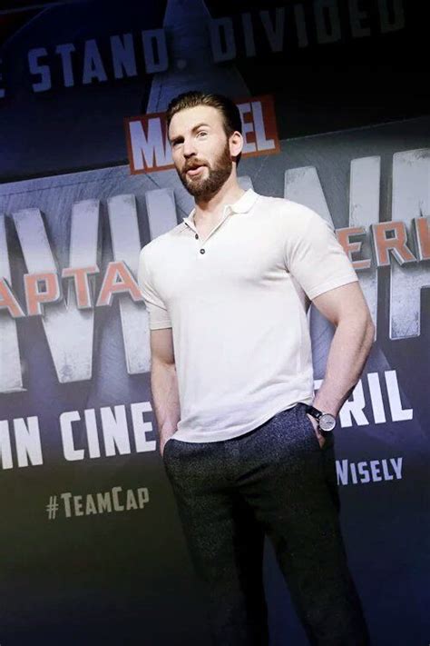 Mundo Vengador On Twitter Chris Evans Actores Guapos Hombres Guapos